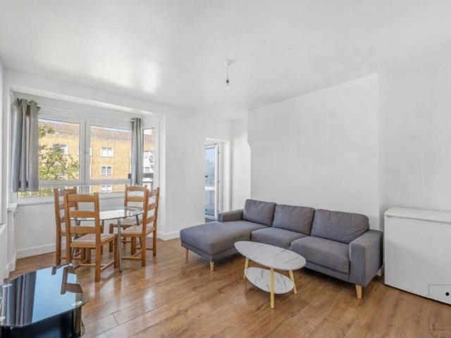 Addington House, Stockwell Road, London 4 bed apartment to rent £4,100 pcm £946 pw