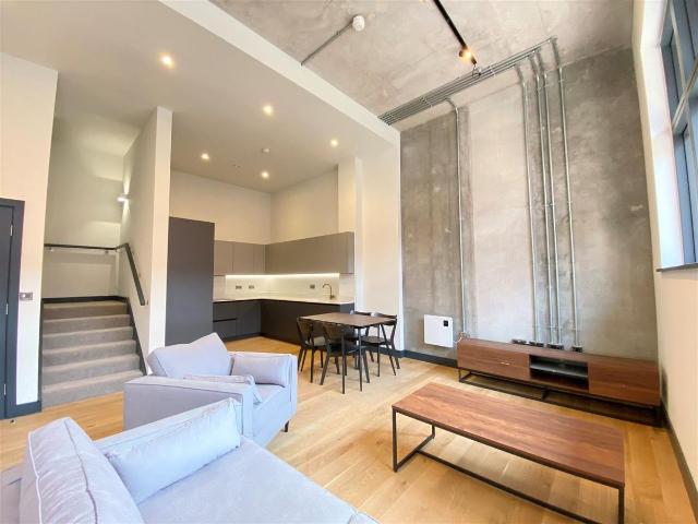 Addington Street, Manchester M4, 3 bed flat to rent, £2,400 pcm | PrimeLocation
