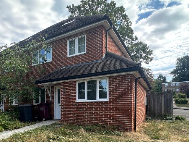 Addington Road, Reading RG1, 4 bed semi detached house to rent, £2,500 pcm | PrimeLocation
