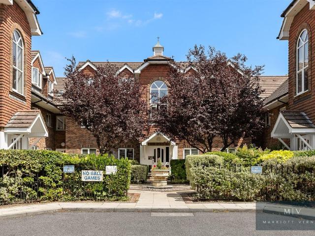 Addington Road, South Croydon CR2, 2 bed flat to rent, £1,650 pcm | PrimeLocation