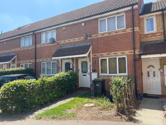 Addington Way, Luton LU4, 2 bed terraced house to rent, £1,300 pcm | PrimeLocation