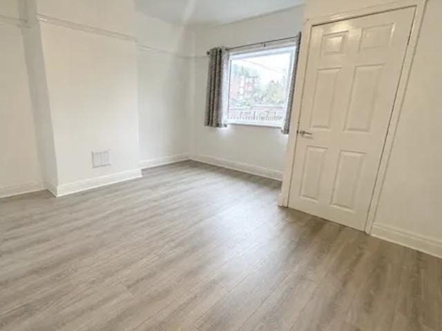 Addingham Close, Manchester, M9 8LA, United Kingdom | 3 bed apartment for rent #167618389 | Rentberry