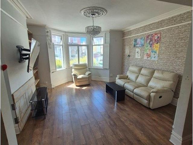 Addingham Road, Eastbourne BN22, 4 bed semi detached house to rent, £1,750 pcm | PrimeLocation