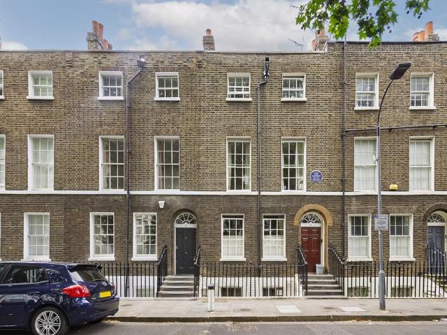 Addison Bridge Place, London, UK, W14 3 bed house to rent £6,250 pcm £1,442 pw