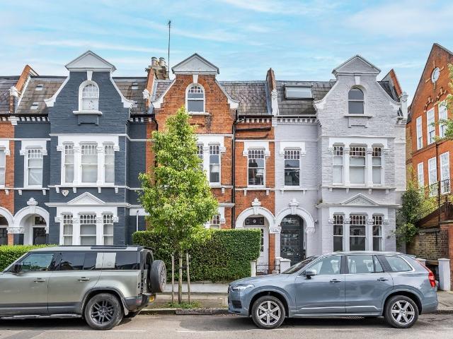 Addison Gardens, London W14, 4 bed flat to rent, £6,799 pcm | PrimeLocation