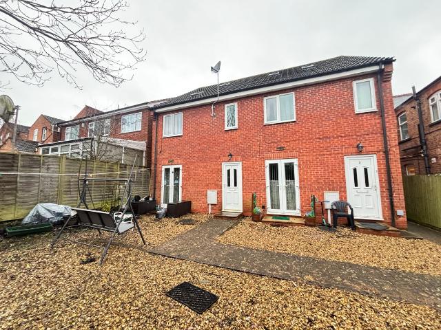 Addison Road, Bilton, Rugby CV22, 2 bed flat to rent, £850 pcm | PrimeLocation