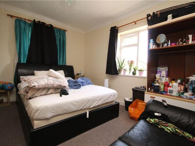 Addison Road, Guildford, Surrey, GU1 3QF