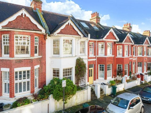 Addison Road Hove BN3 4 bed terraced house to rent £3,500 pcm £808 pw