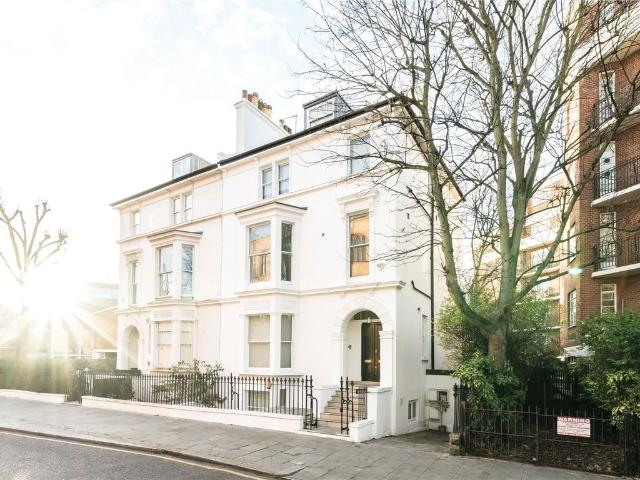 Addison Road, Holland Park W14, 3 bed flat to rent, £4,000 pcm | PrimeLocation