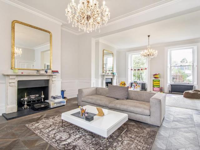 Addison Road London W14 6 bed house to rent £26,000 pcm £6,000 pw