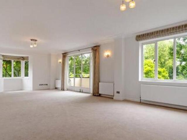 Addison Road, London, 3 Bedroom Flat