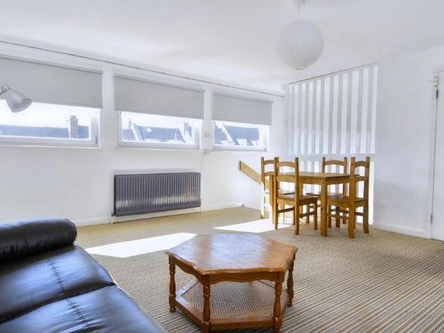 Addison Road, TFF, Plymouth PL4 1 bed apartment to rent £1,248 pcm £288 pw