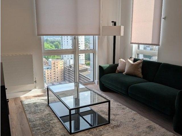 Addiscombe Grove, Croydon CR0, 1 bed flat to rent, £1,600 pcm | PrimeLocation