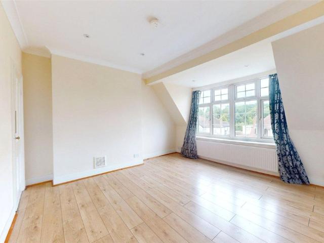 Addiscombe Road, Croydon CR0, 2 bed flat to rent, £1,600 pcm | PrimeLocation