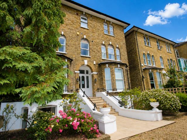 Addiscombe Road, Croydon CR0, 2 bed flat to rent, £1,600 pcm | PrimeLocation