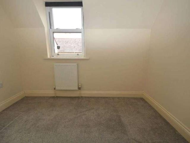 Addlestone, KT15
