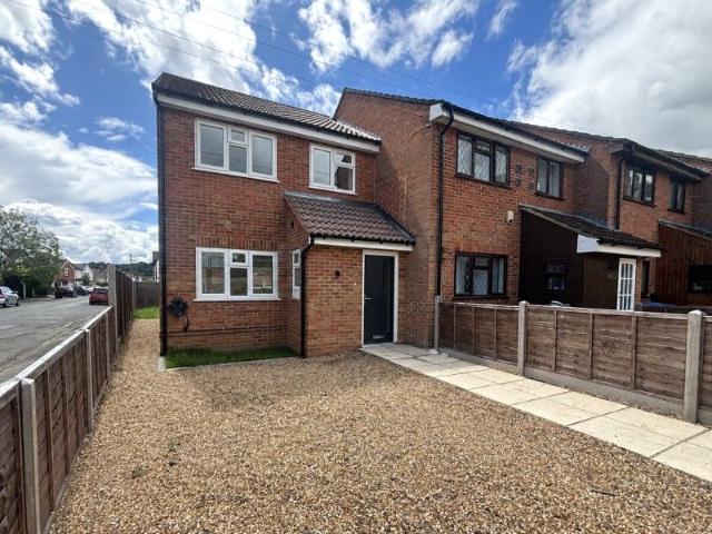 Addlestone, Surrey KT15, 3 bed end terrace house to rent, £2,250 pcm | PrimeLocation
