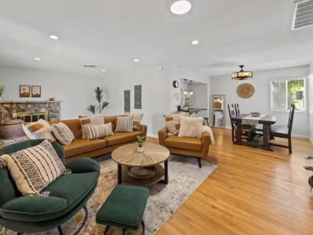 Address Not Disclosed, Bakersfield, CA 93305