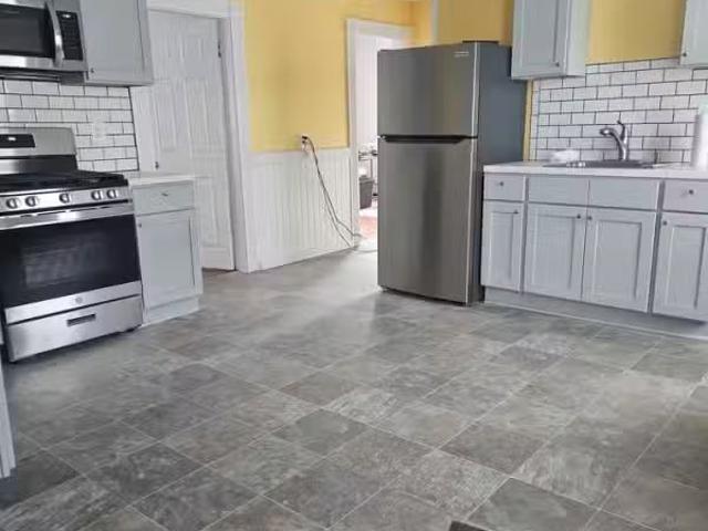 Address Not Disclosed, Enfield, CT 06082