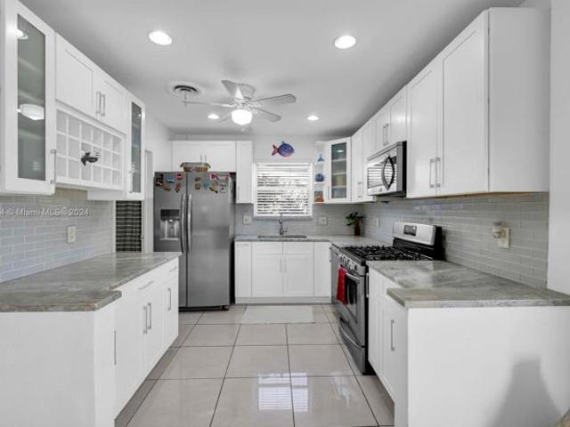 [Address not provided], Hollywood, FL 33019