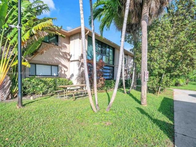 [Address not provided], Miami, FL 33179