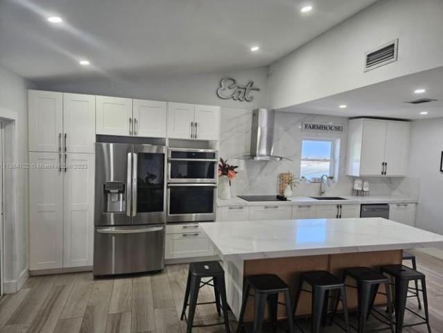 [Address not provided], Miami, FL 33186