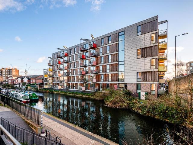Adelaide Wharf, Queensbridge Road E2, 1 bed flat to rent, £2,600 pcm | PrimeLocation