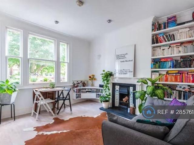 Adelaide Avenue, London, SE4 2 bed flat to rent £2,000 pcm £462 pw