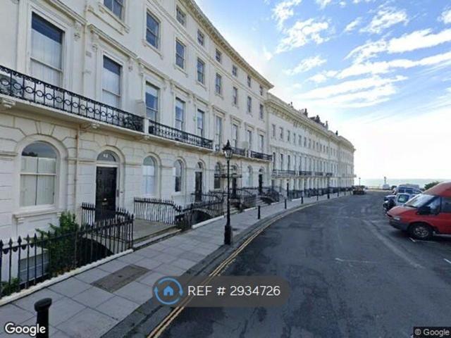 Adelaide Crescent, Hove BN3, 3 bed flat to rent, £3,100 pcm | PrimeLocation