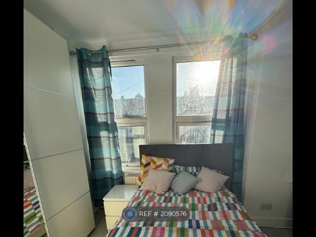 Adelaide Rd, Southall UB2, 4 bed terraced house to rent, £800 pcm | PrimeLocation