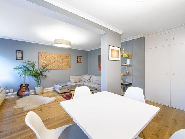 Adelaide Road, Chalk Farm, Chalk. 1 bed flat to rent £2,990 pcm £690 pw