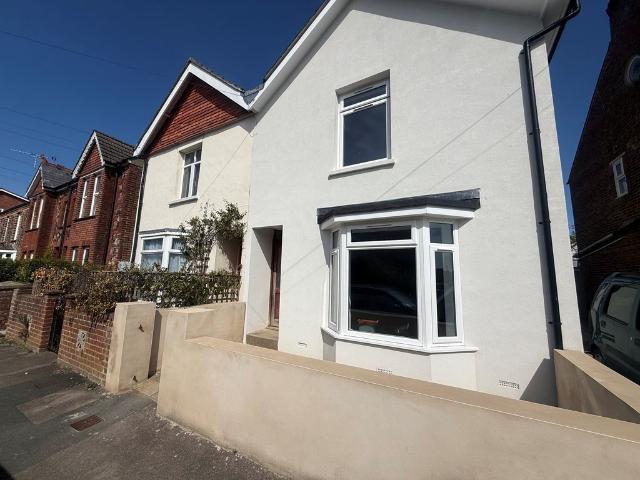 Adelaide Road, Chichester PO19, Room to rent, £895 pcm | PrimeLocation