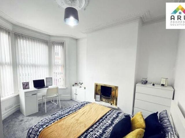 Adelaide Road, Liverpool, 4 Bedroom House