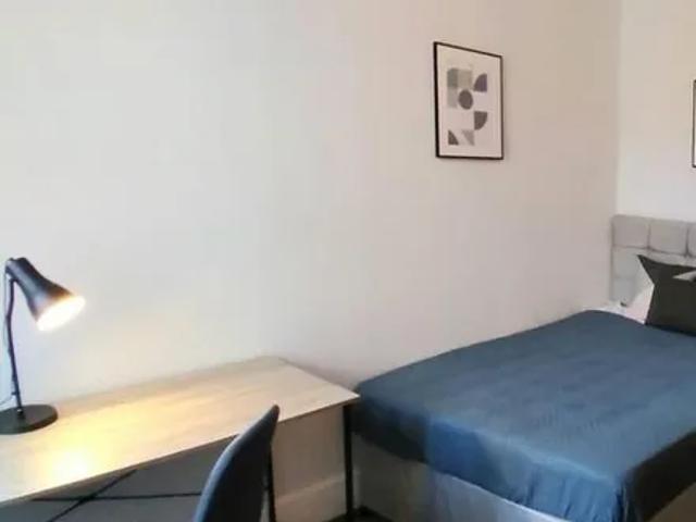 Adelaide Road, Liverpool, L7 8SG, United Kingdom | 5 bed townhouse for rent #138777226 | Rentberry
