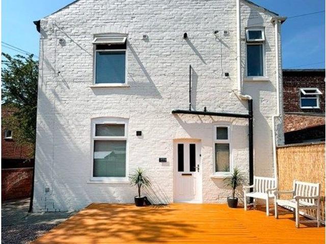 Adelaide Road, Stockport SK3, Room to rent, £750 pcm | PrimeLocation