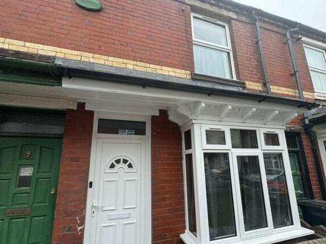 Adelaide Street,brierley Hill, 3 Bedroom Terraced
