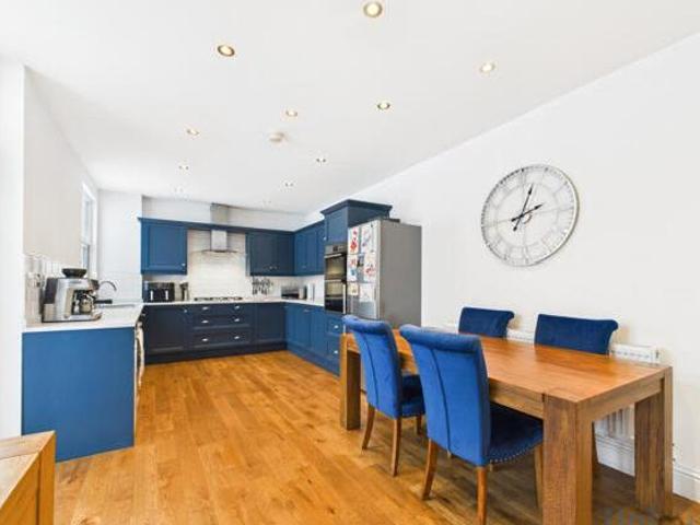 Adelaide Street, Fleetwood, 6 Bedroom Terraced