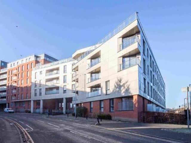 Adelphi Street, Manchester, 2 Bedroom Flat