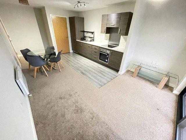Adelphi Wharf 1A, 11 Adelphi Street, Salford, Greater Manchester M3, 2 bed flat to rent, £1,300 pcm | PrimeLocation