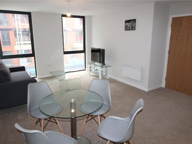 Adelphi Wharf 1C, Adelphi Street, Salford, Greater Manchester M3, 2 bed flat to rent, £1,250 pcm | PrimeLocation