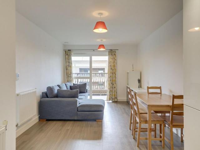 Adenmore Road, Catford, SE6 1 bed flat to rent £1,600 pcm £369 pw