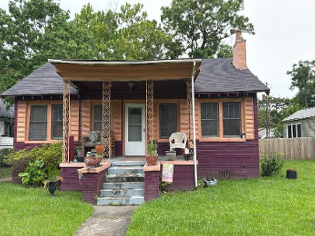 Adler Ave