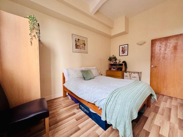 Adlina Grove, London E1, 2 bed flat to rent, £2,299 pcm | PrimeLocation
