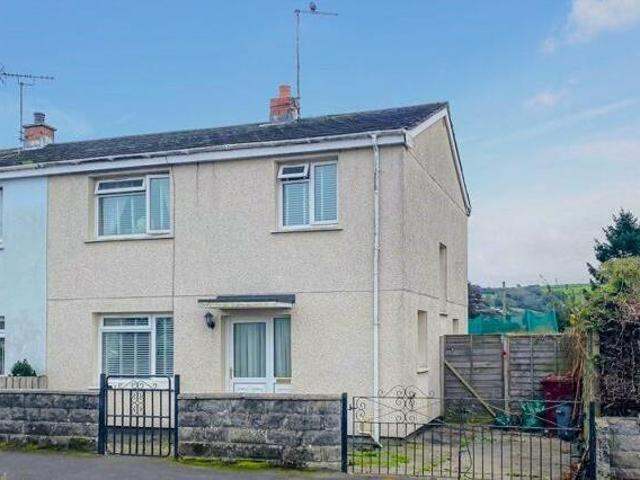 Adpar, Derwen Gardens, Newcastle Emlyn, 3 Bedroom Semi detached