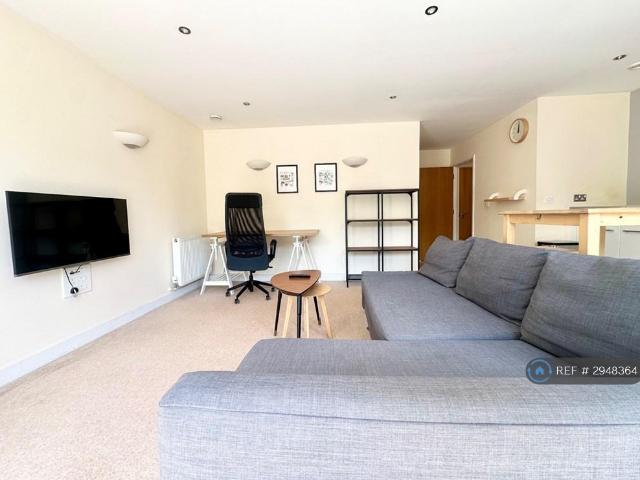 Adriatic Apartments, London, E16 1 bed flat to rent £1,800 pcm £415 pw