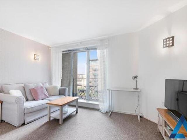 Adriatic Building, Narrow Street, 1 Bedroom Flat
