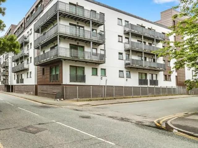 Advent 3, 1 Isaac Way, Manchester, M4 7LL, United Kingdom | 2 bed apartment for rent #137746924 | Rentberry