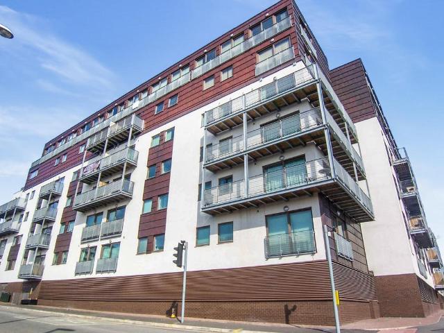 Advent House 2, Isaac Way, New. 2 bed flat to rent £1,325 pcm £306 pw