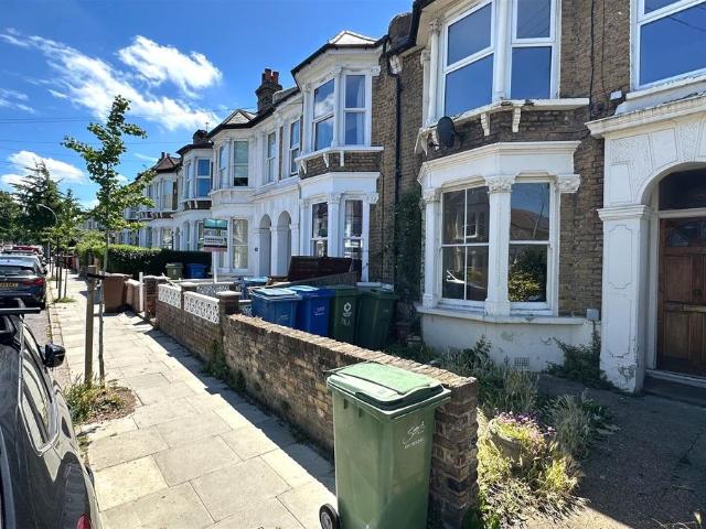Adys Road, London SE15, 3 bed flat to rent, £2,700 pcm | PrimeLocation