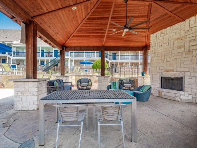 Aero White Rock 1 Bedroom Apartment for Rent at 9857 Audelia Rd, Dallas, TX 75238 Lake Highlands